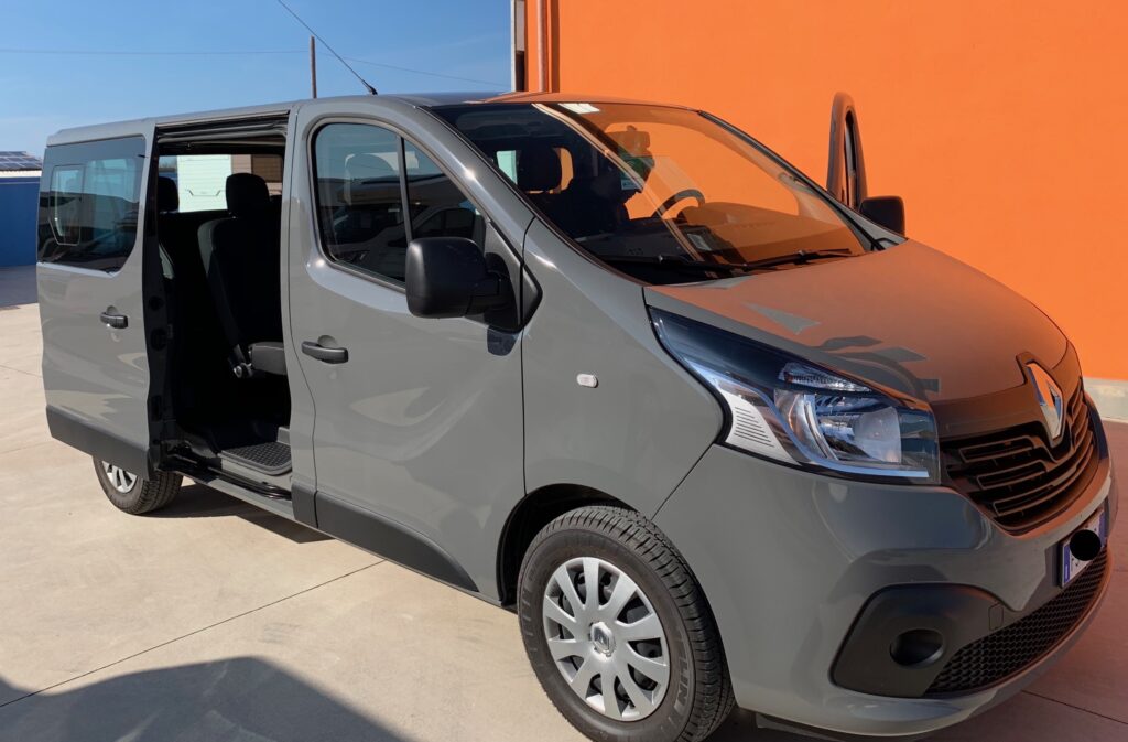 Renault Trafic 9 posti – Jumpin